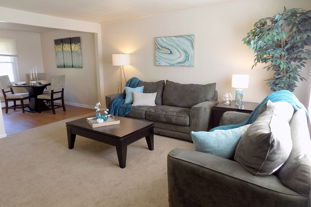 Colonial Townhouse Apartments – Colonial Townhouse Apartments